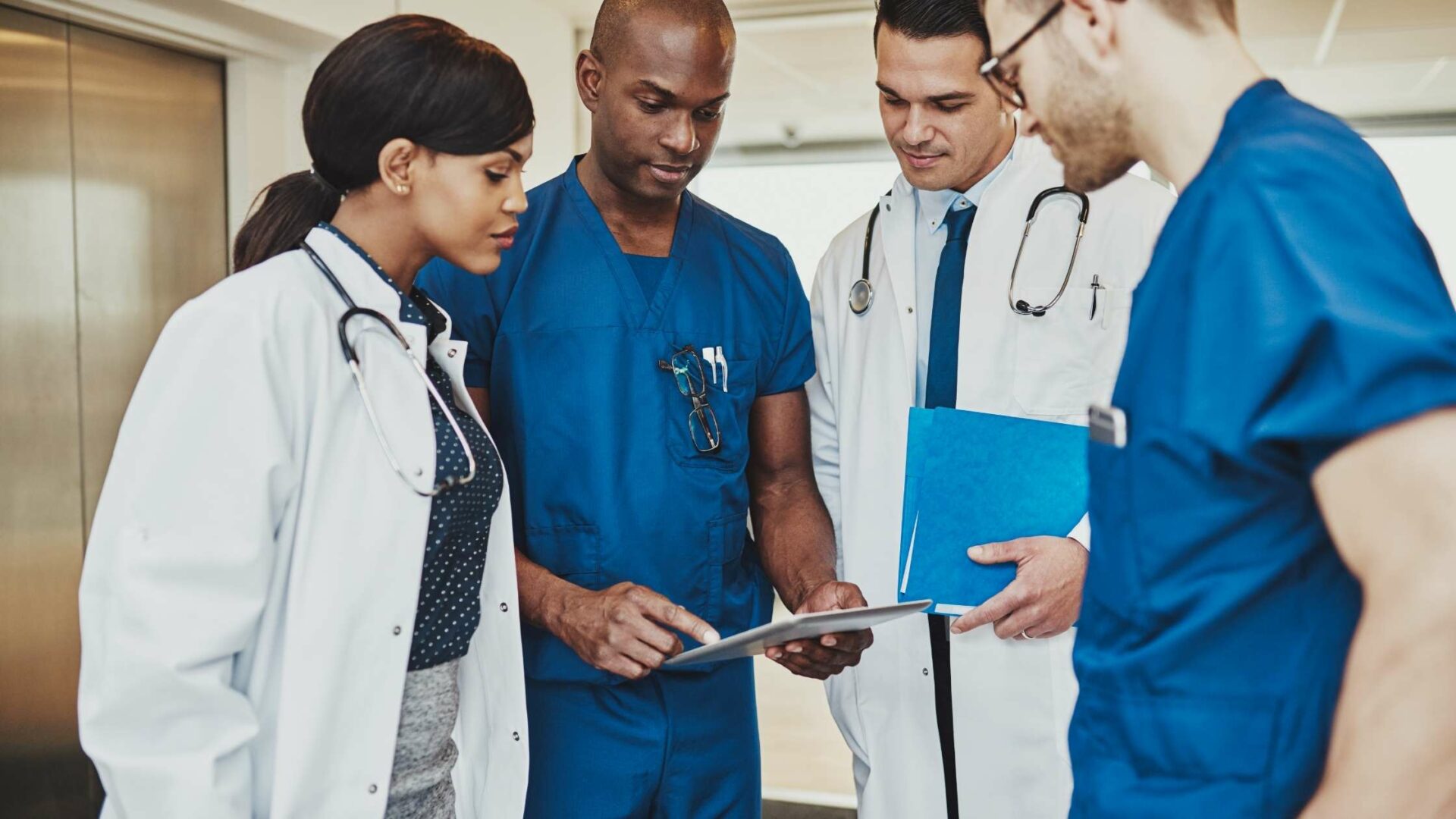 How to measure employee productivity in healthcare