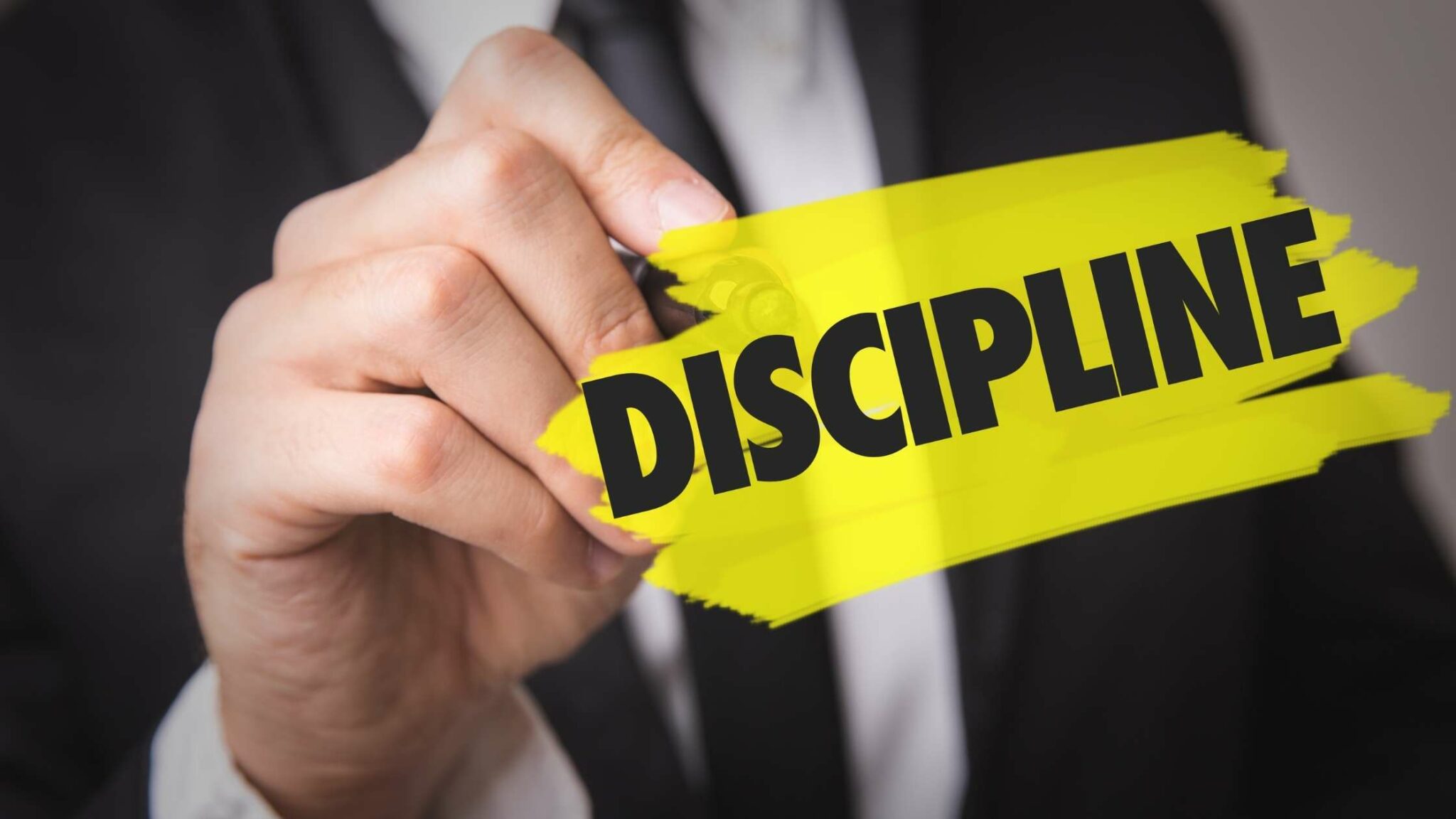How to maintain workplace discipline (2026 Guide)