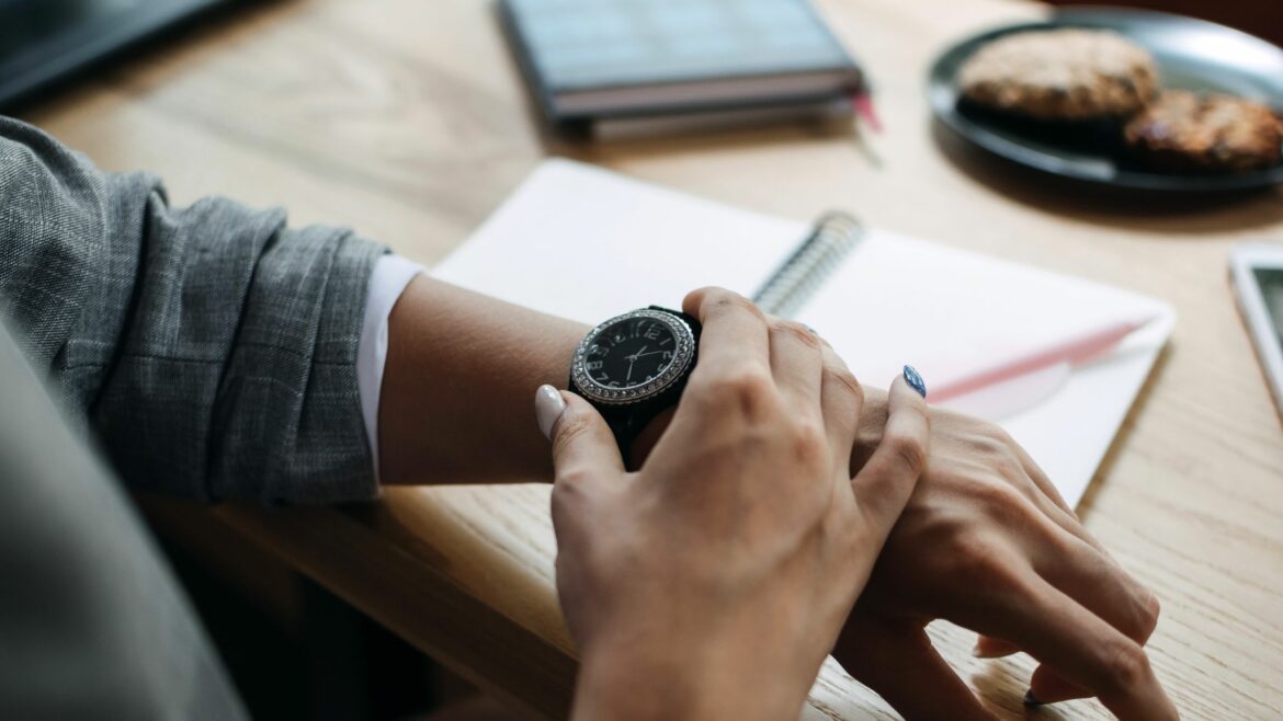 The 8 most common time management challenges (and how to beat them)