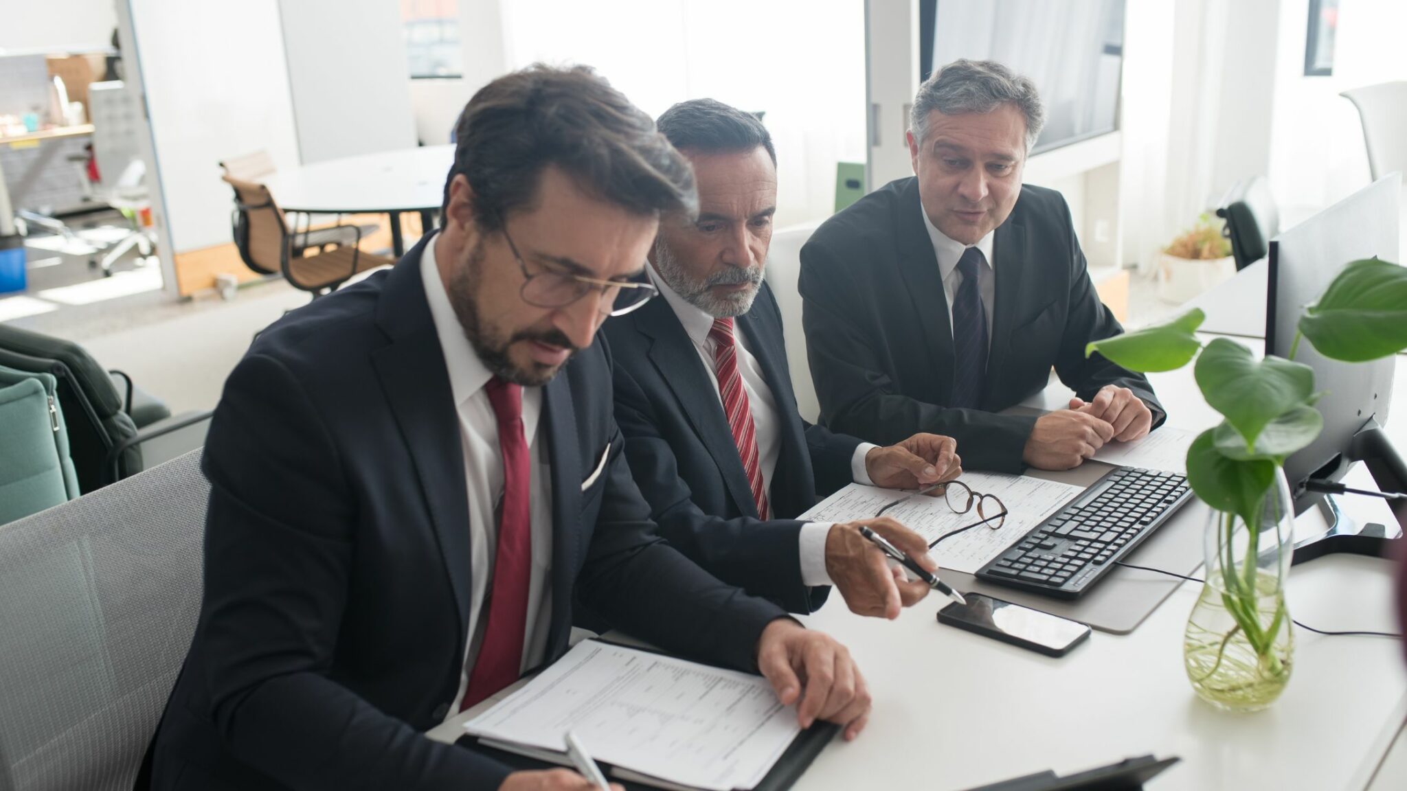 3 work models plus a guide to choose the best for your company in 2026