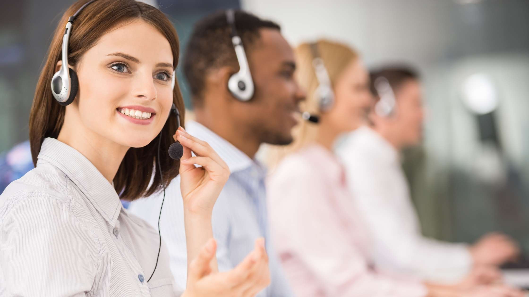 Call center service level: Formulas, standards, sample agreement