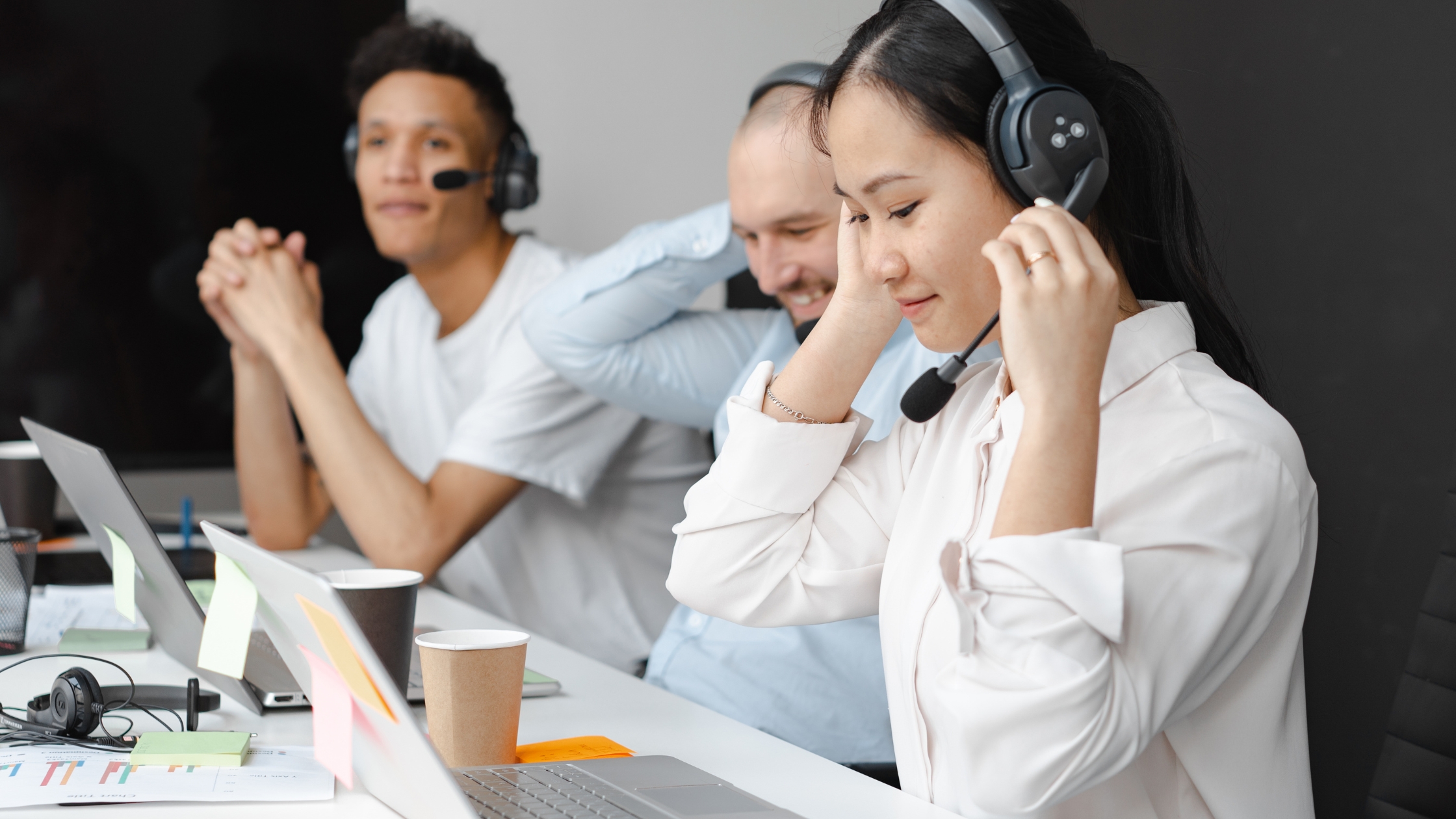 11 awesome call center software for small business needs (2026)