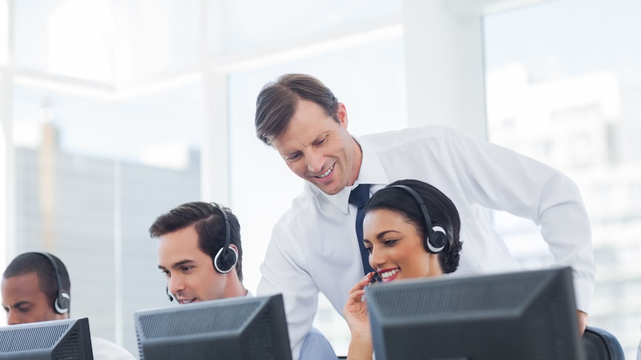 11 must-have skills to be an effective call center manager - Time ...