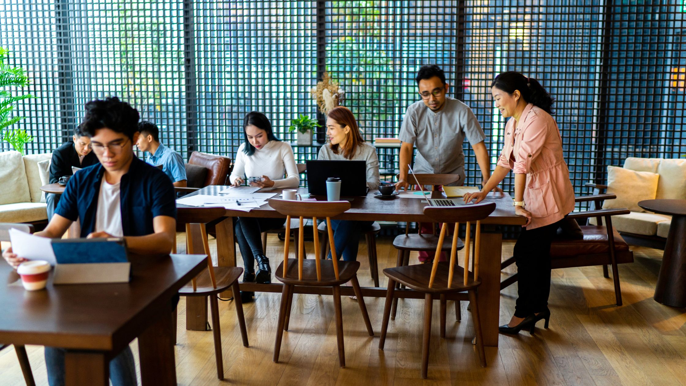 What is an agile work environment? (Benefits & drawbacks) - Time Doctor ...
