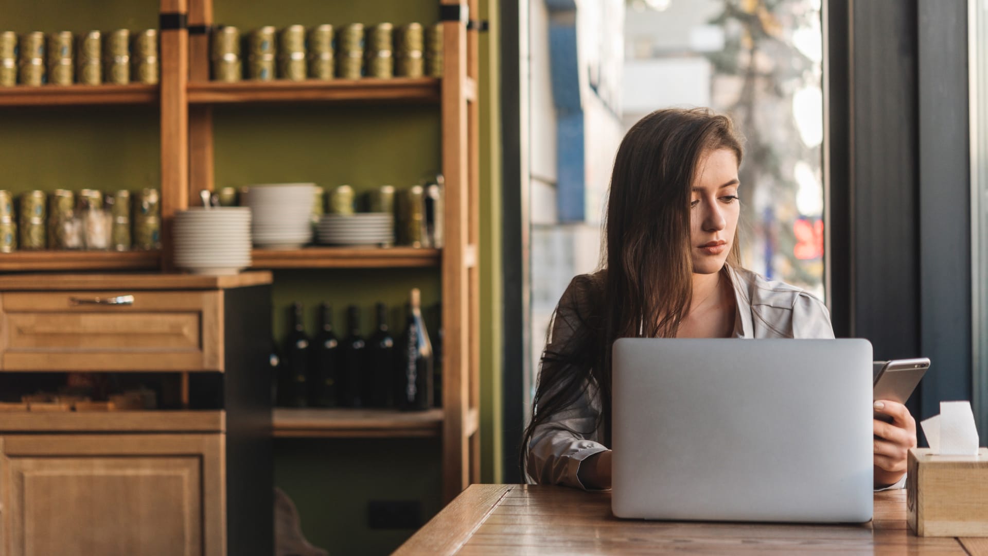 Hybrid work schedules: What the headlines say
